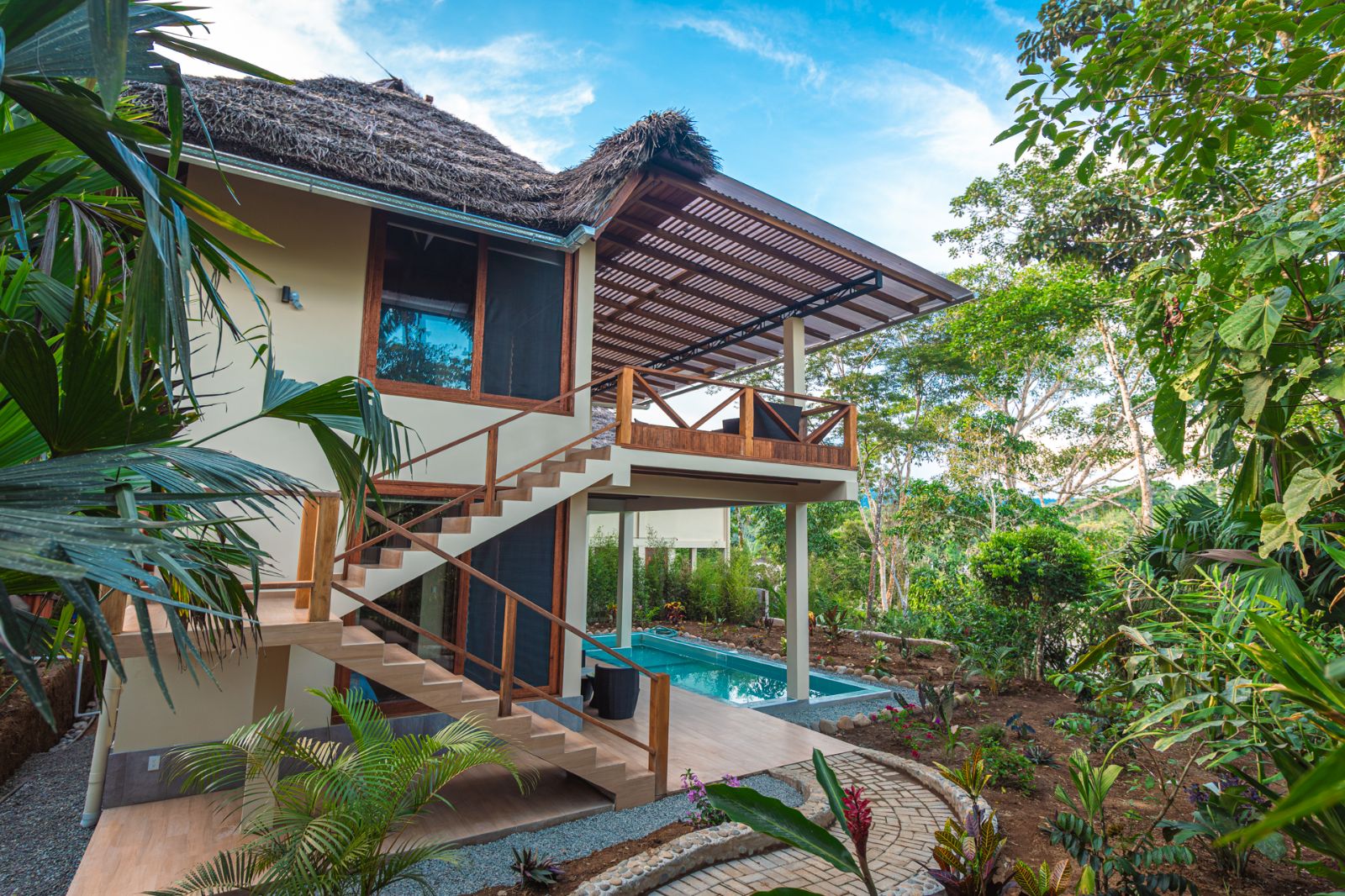 Yoga Adventure Retreat Honduras – Coco Kelli